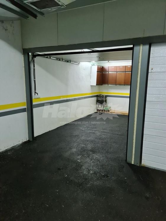 Garaža, Djeram pijaca | Halo Oglasi