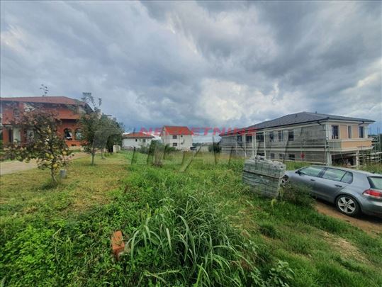 Prodaja zemljišta Miljakovac | Halo oglasi