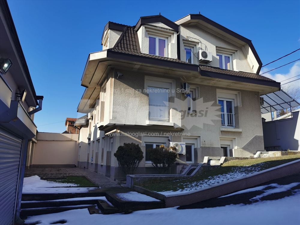 Porodicna Vila | Halo Oglasi