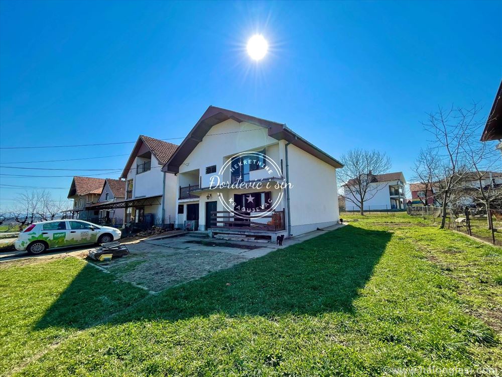 Šumarice Kuća 208m2 Plac 8.93a | Halo Oglasi