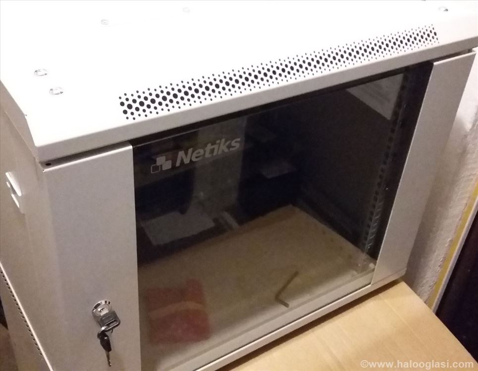 Proizvod: 9U/19" rek orman nazidni Netiks W6409 | Halo Oglasi