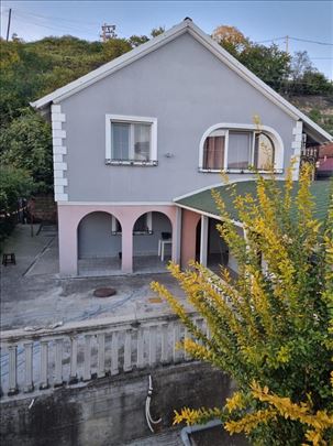 Kuće na prodaju Belegiš | Halo oglasi