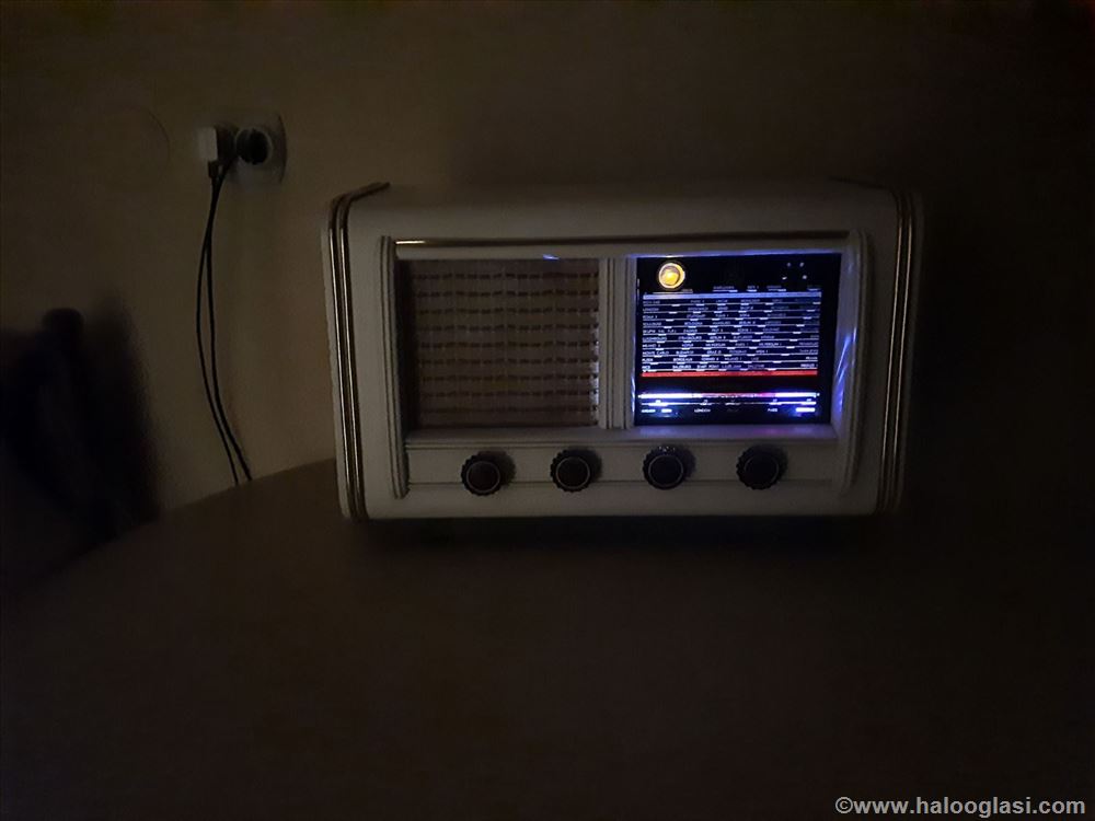 Stari,retro radio (preradjeni) lampas | Halo Oglasi