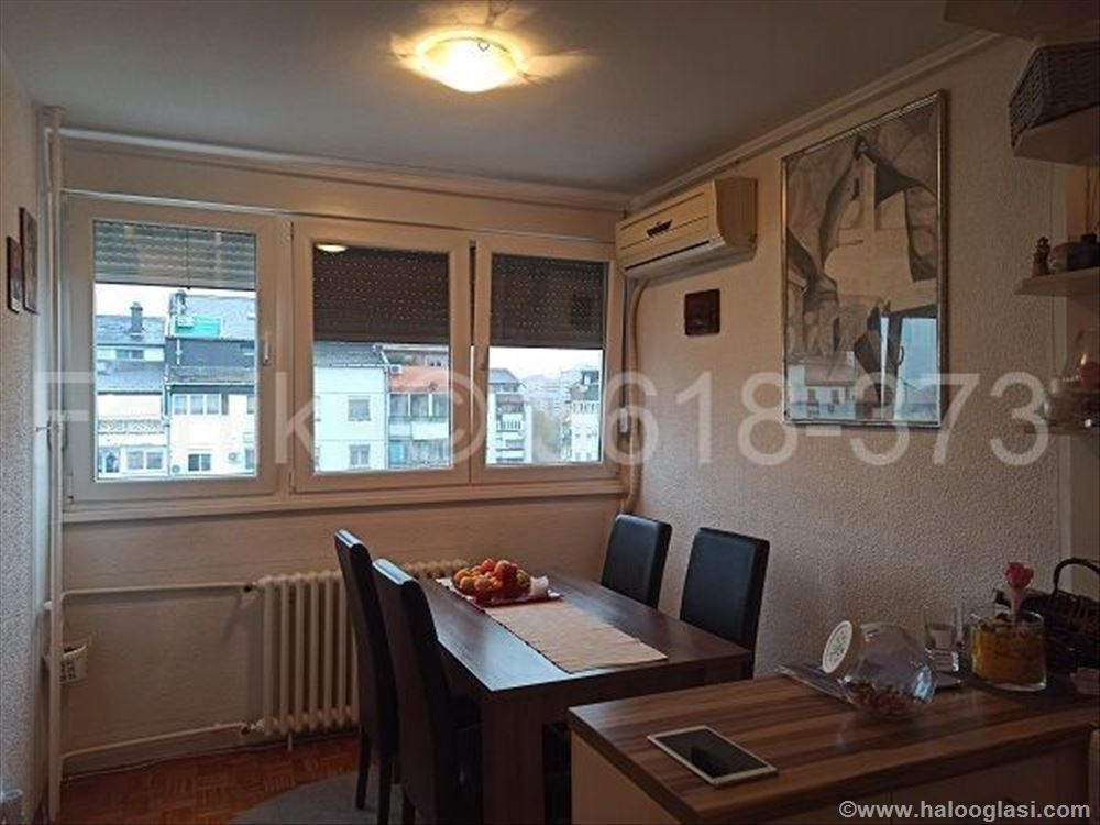 Blok 44, uknjižen, renoviran, 48m2 | Halo Oglasi