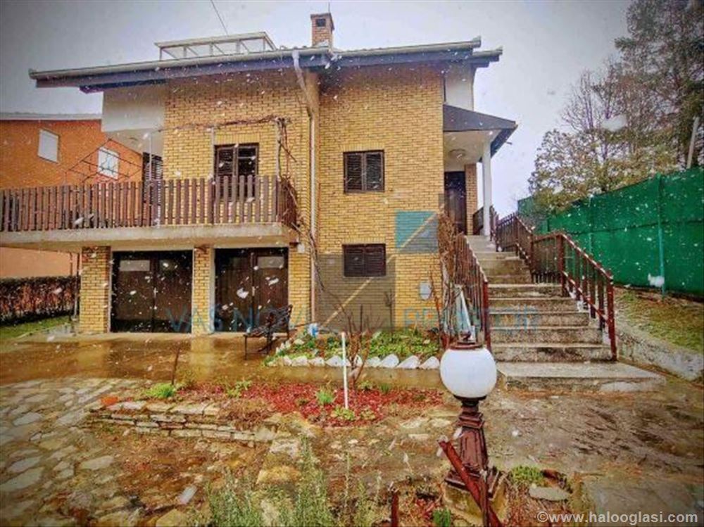 Velika Moštanica, uknjižena kuća 130m2+garaža+osta | Halo Oglasi