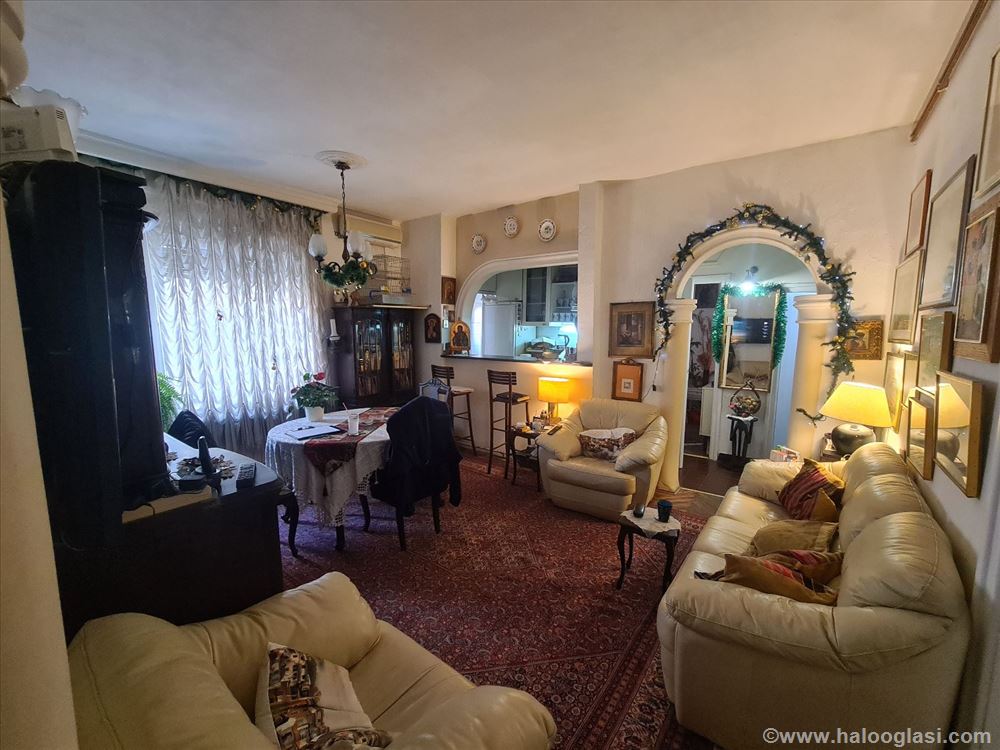 Politika - 4.0 - Dečanska - Stari grad | Halo Oglasi