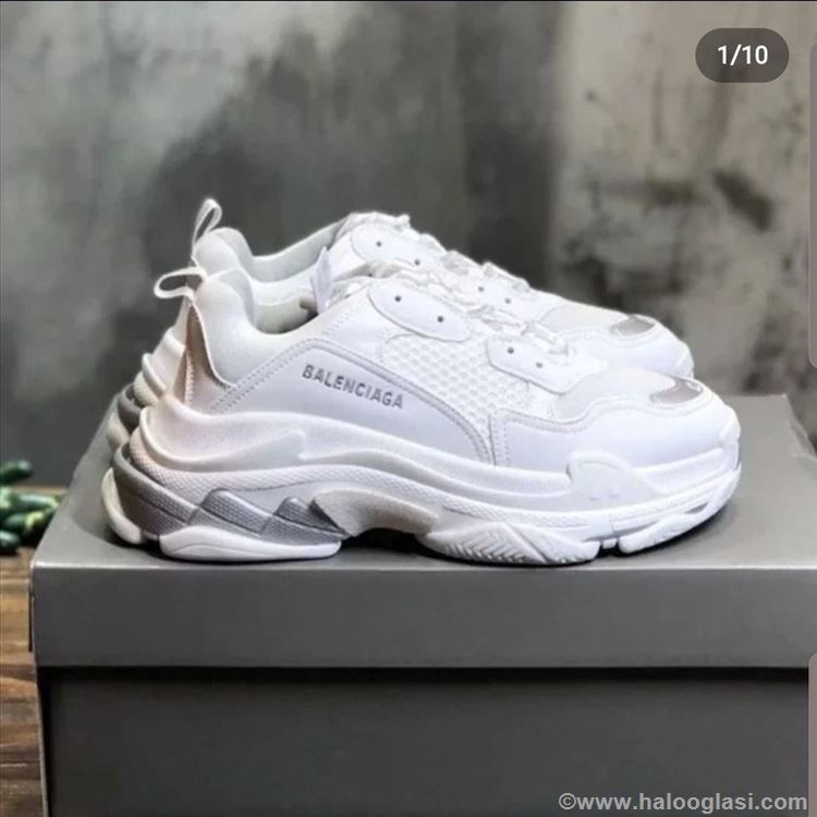 Balenciaga triple s. Track | Halo Oglasi