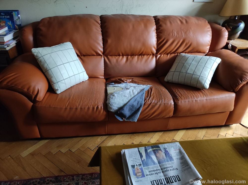 Prodajem polovan Simpo trosed radjen za izvoz | Halo Oglasi