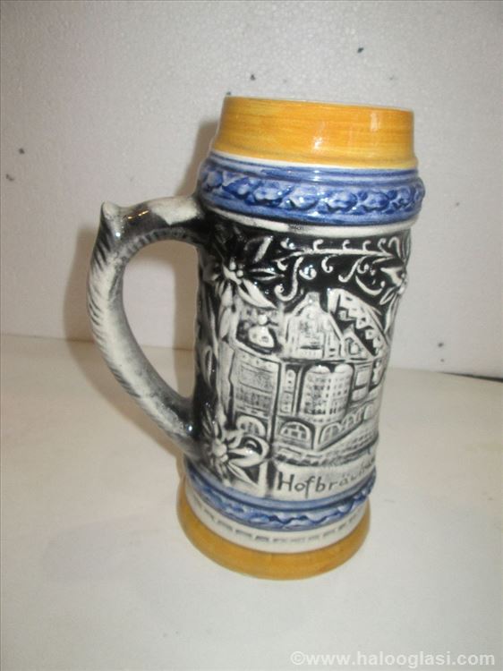 Keramička, kolekcionarska krigla od 1 litar | Halo Oglasi