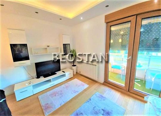 Izdavanje stanova Novi Beograd | Halo oglasi