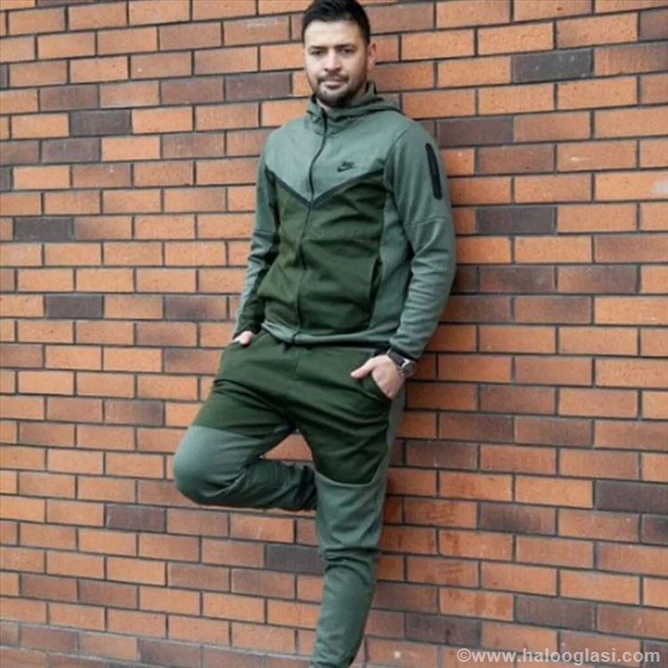 Nike tech fleece komplet | Halo Oglasi
