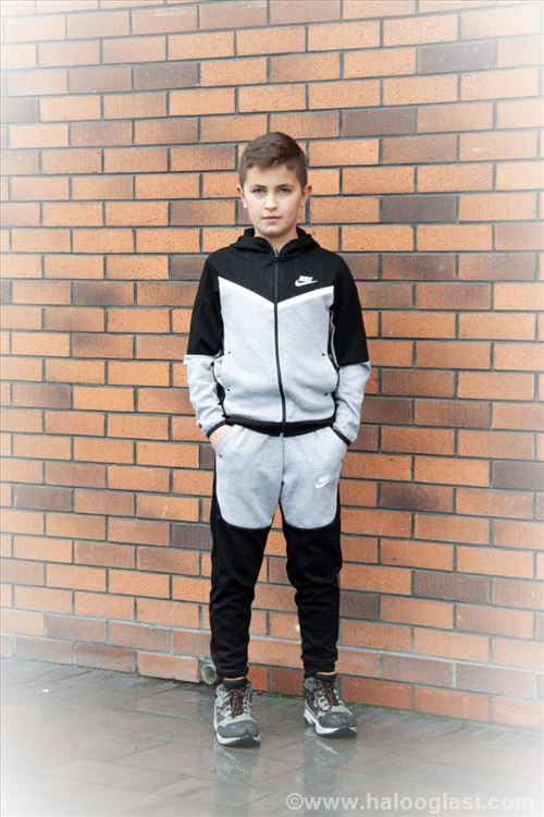 Dečija trenerka tech fleece komplet | Halo Oglasi