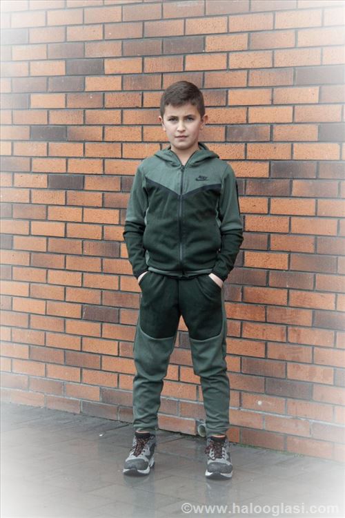 Dečija trenerka tech fleece komplet | Halo Oglasi