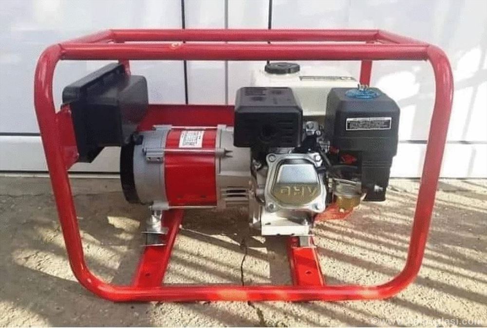 Benzinski agregat 4.2kw monofazni na potez | Halo Oglasi