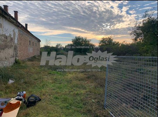 Prodaja zemljišta Belegiš | Halo oglasi
