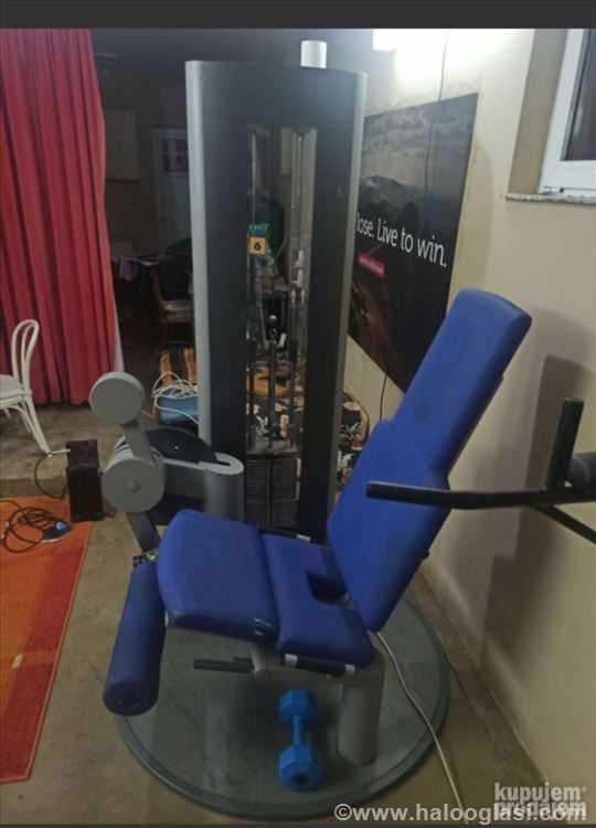 Prednja loža (šut klupa, leg extension) | Halo Oglasi