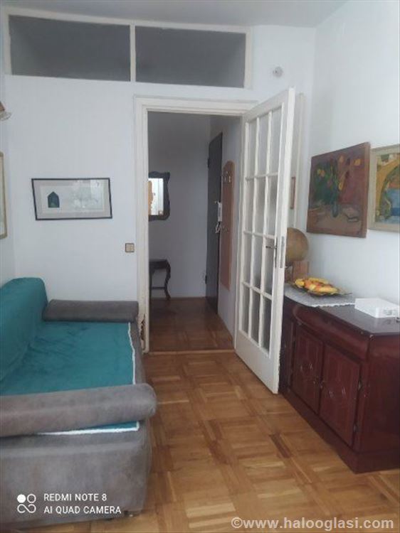 Stari Grad Dorcol 67m2 T | Halo Oglasi