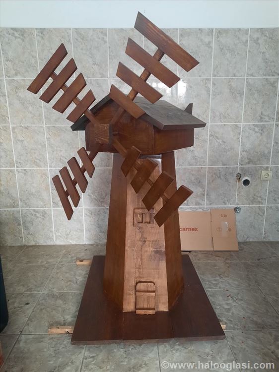 Ukrasna drvena vetrenjaca | Halo Oglasi