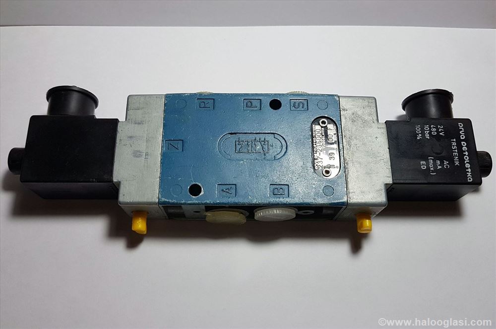 Elektromagnetni razvodnik Prva petoletka 5/2 | Halo Oglasi