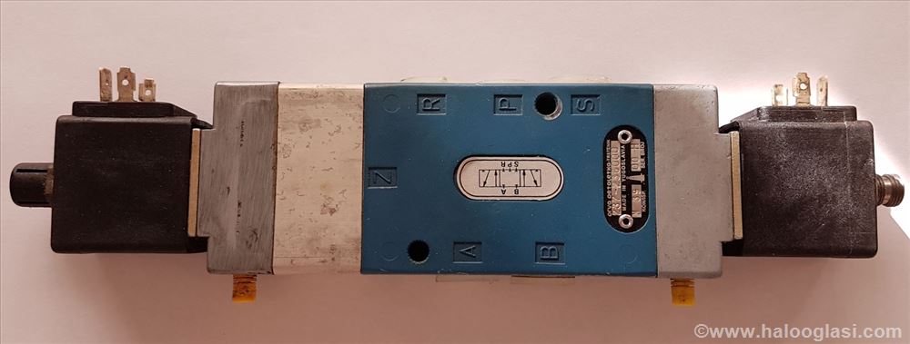 Elektromagnetni razvodnik Prva petoletka 5/3 | Halo Oglasi