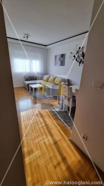 Novi Beograd Mileve Marić Ajnštajn Blok 72 | Halo Oglasi