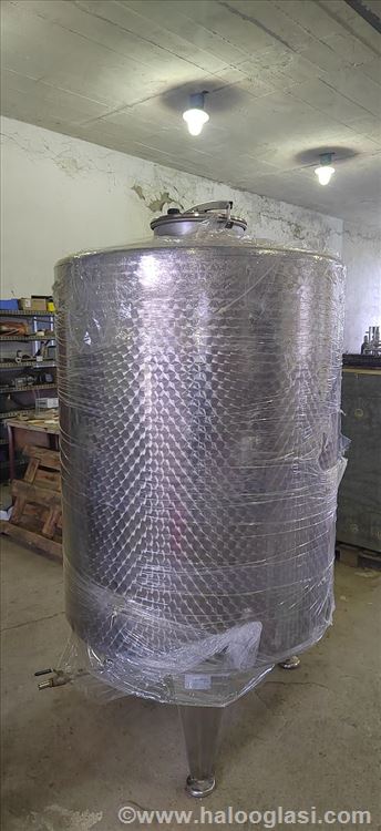 Tank 2000l | Halo Oglasi