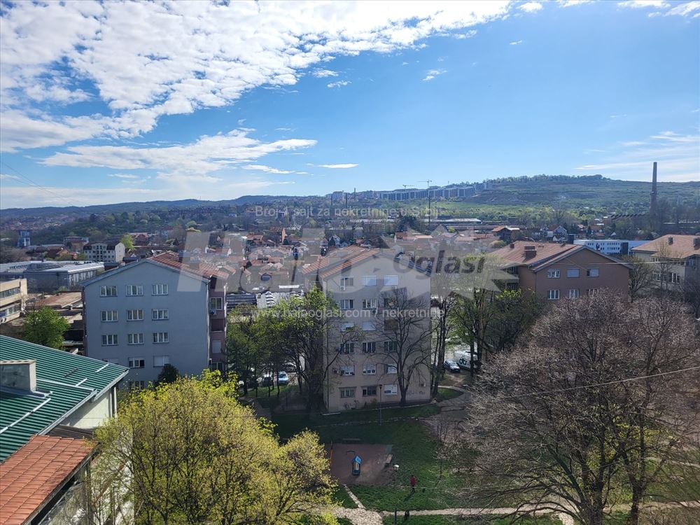 Karaburma, 2.0, uknjižen, cg, lift | Halo Oglasi