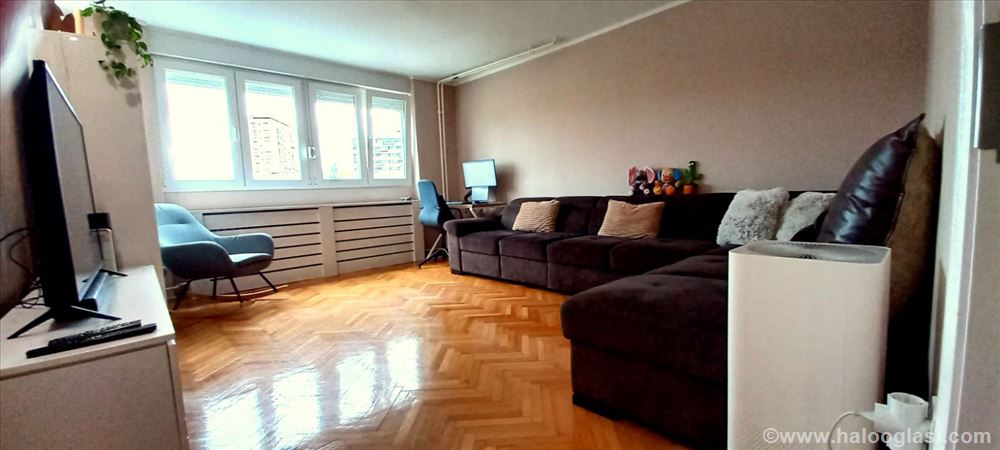 Maksima Gorkog Spens 56m2 povoljno | Halo Oglasi