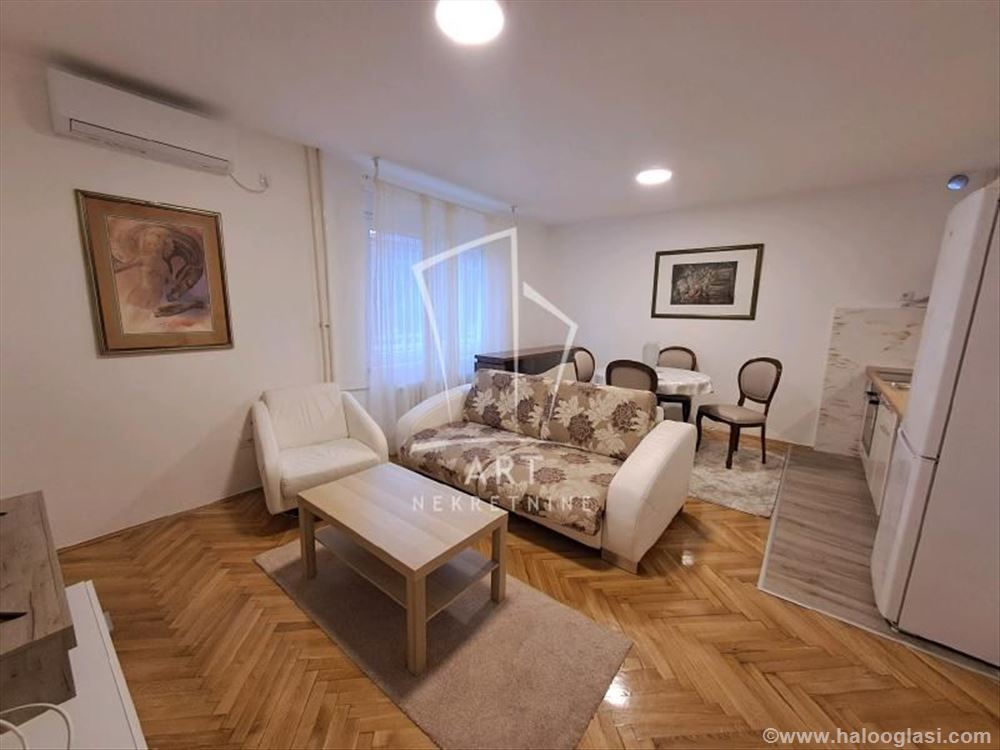 Autokomanda, Admirala Vukovića, 52m2 ID#5121 | Halo Oglasi