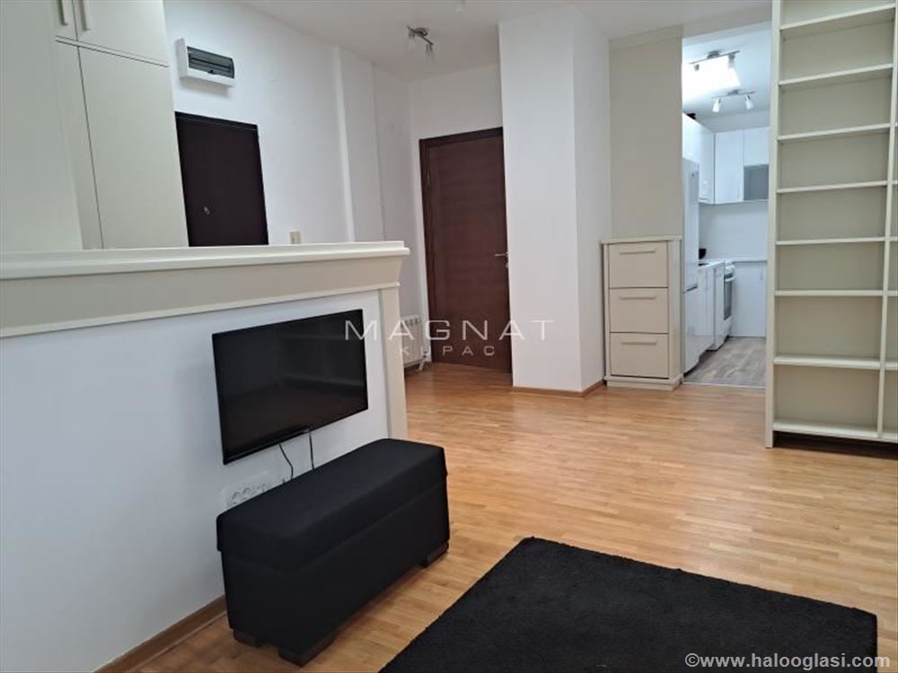 Vračar - Hram ID#3738 | Halo Oglasi