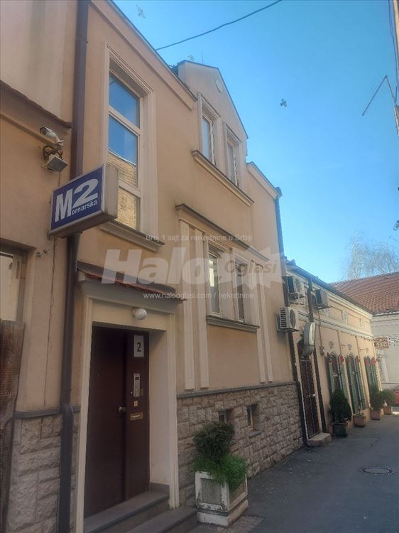 Zemun centar, 100 m od opstine | Halo Oglasi
