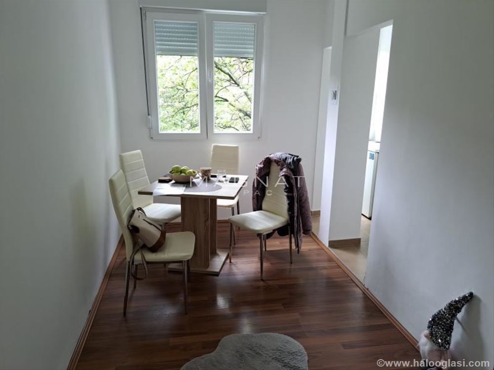 Karaburma - stara okretnica ID#3759 | Halo Oglasi