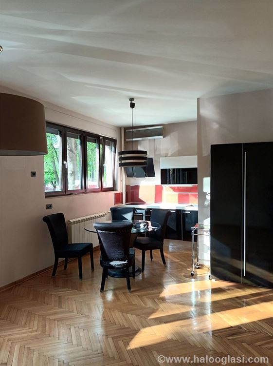 Stari Grad Dorcol 65m2 | Halo Oglasi