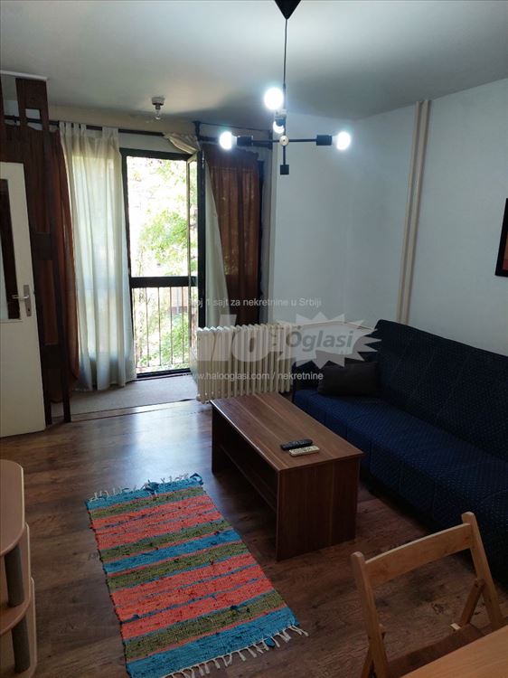 Izdavanje stana u naselju Borča Greda | Halo Oglasi