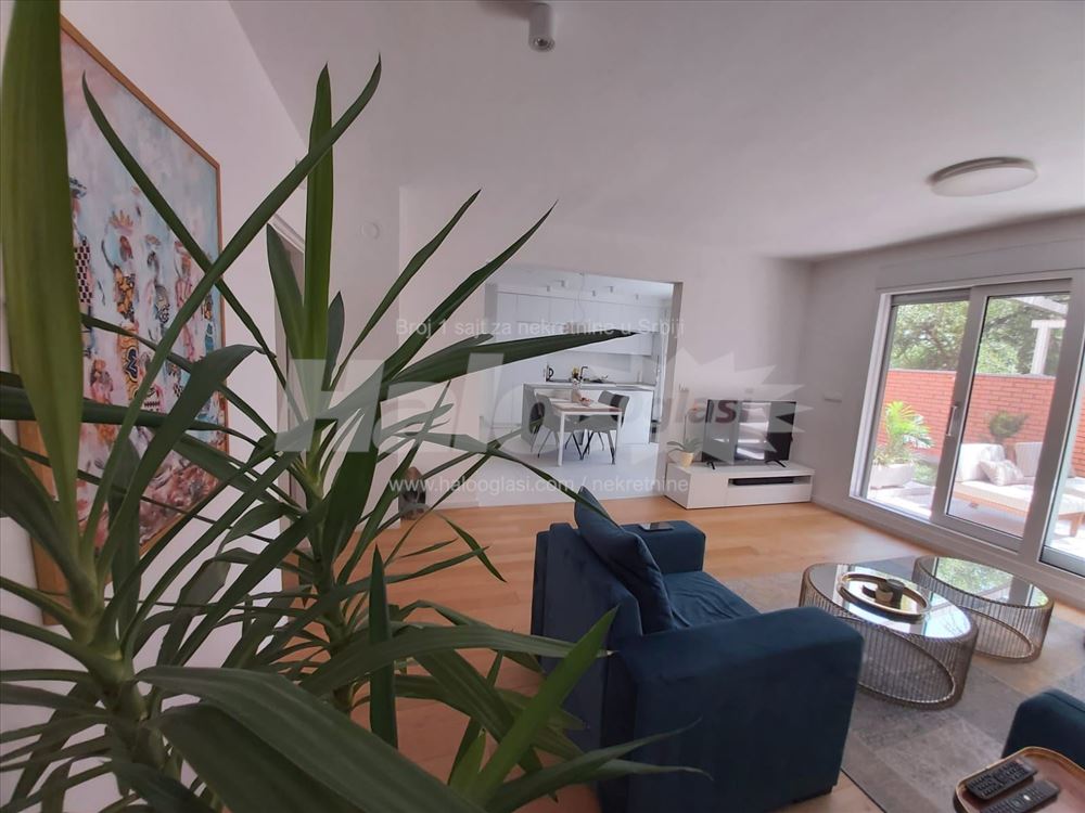 Lux Duplex stan sa dvoristem i terasom (Vidikovac) | Halo Oglasi