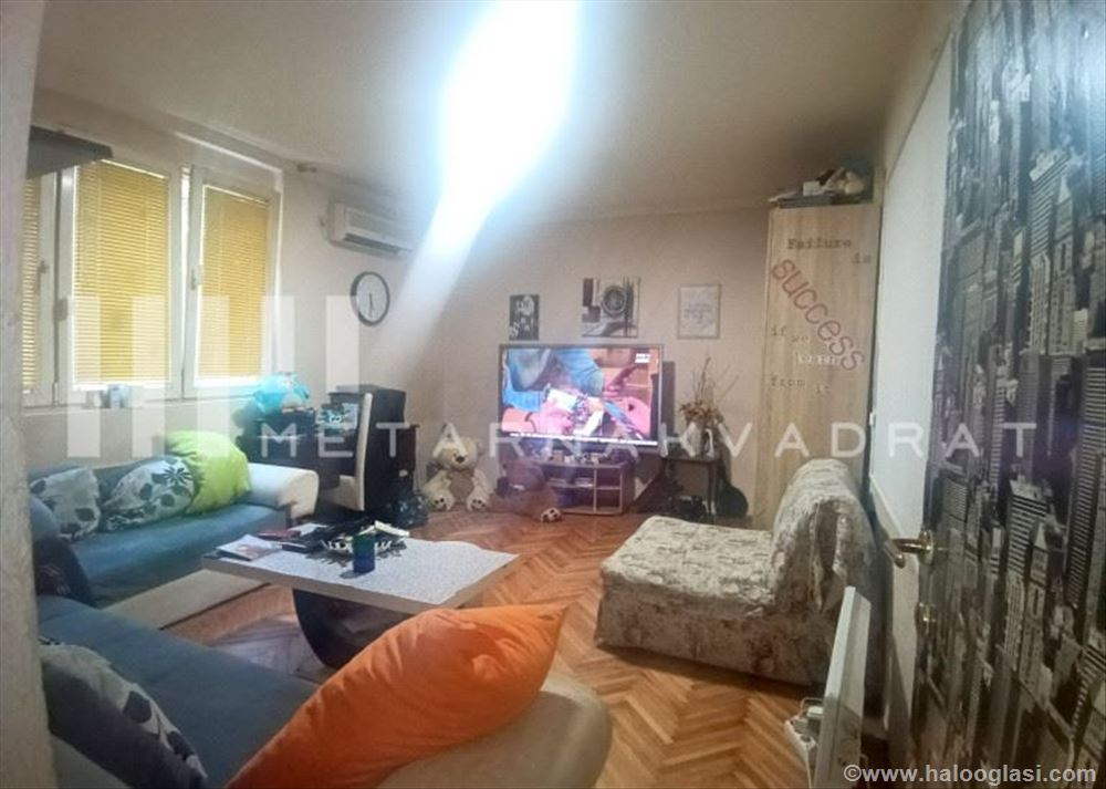 Karaburma, Husinskih rudara, velika terasa (ID: 85 | Halo Oglasi