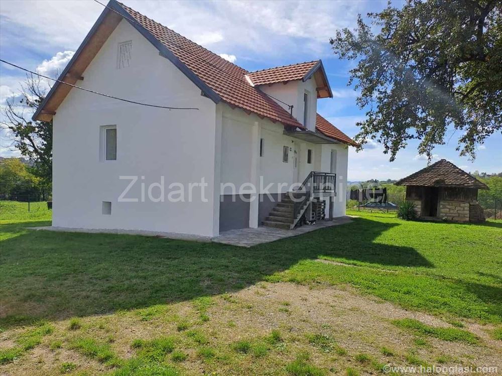 Lepa kuća od 76m2 u Barajevu | Halo Oglasi