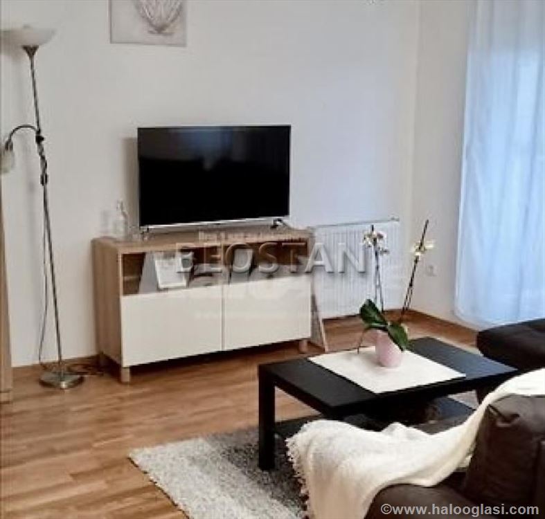 Zemun - Novi Grad ID#52777 | Halo Oglasi