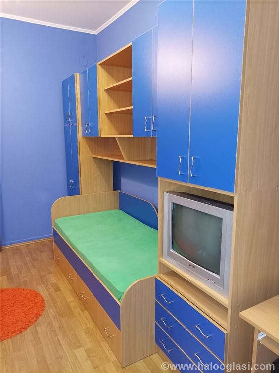 Decija soba, ormar, krevet, kompjuter sto | Halo Oglasi
