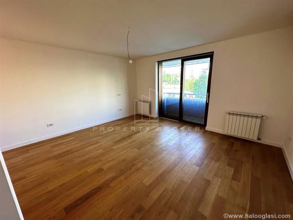 Petica, Novi Beograd, novo, odmah useljiv ID#2677 | Halo Oglasi