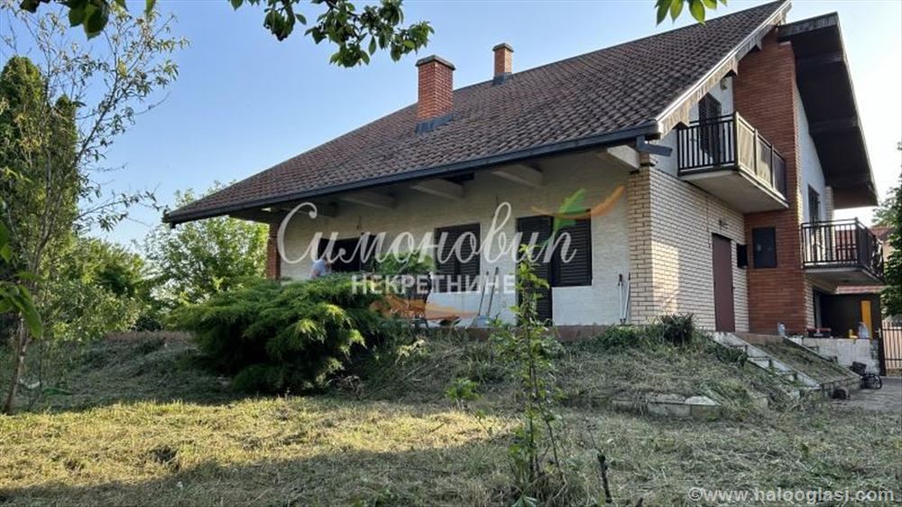 Surduk, 228m2,po+pr+pk, 63 ara, bazen,garaža,uknj | Halo Oglasi