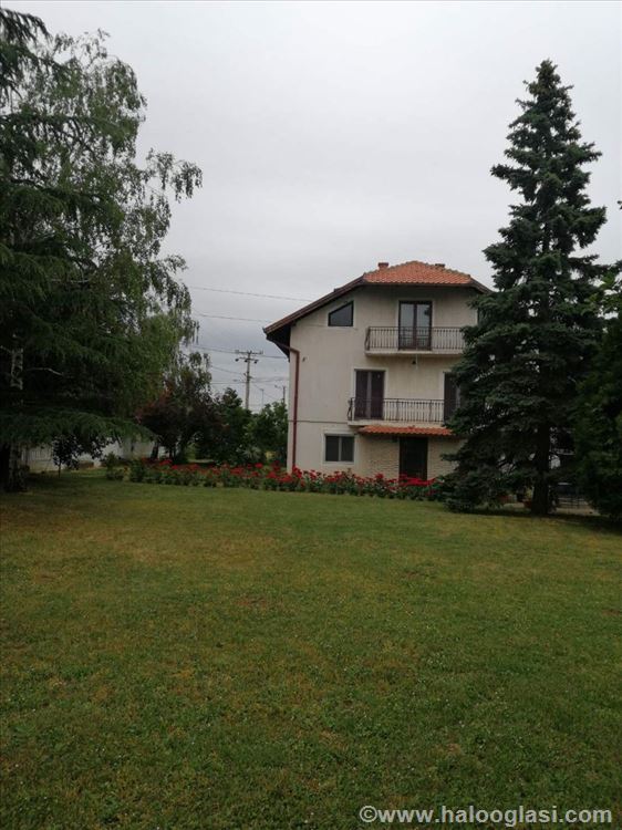 Velika Moštanica, Uknjižena, plac 22 ara | Halo Oglasi