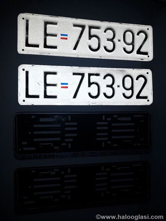 2 tablice za old tajmere i 2 rama za njih +2000god | Halo Oglasi