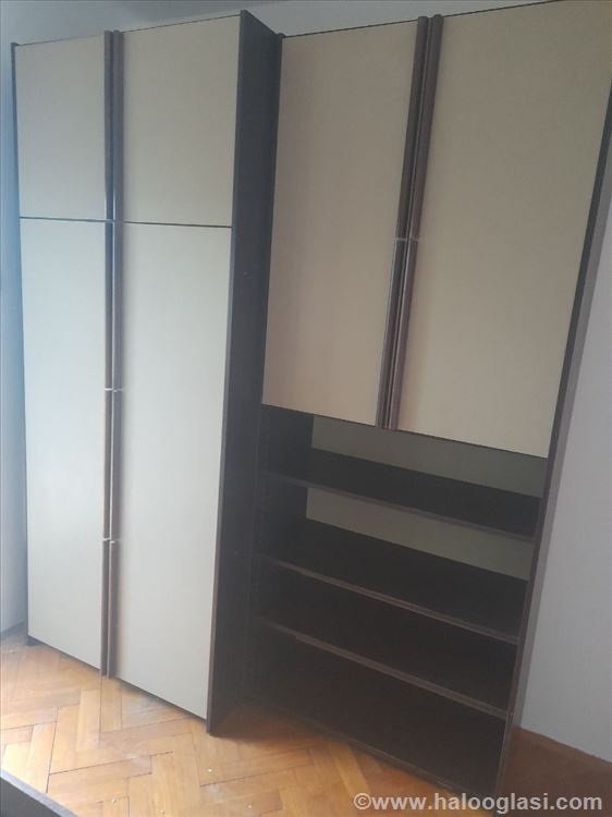 Ormar - garderober i police | Halo Oglasi