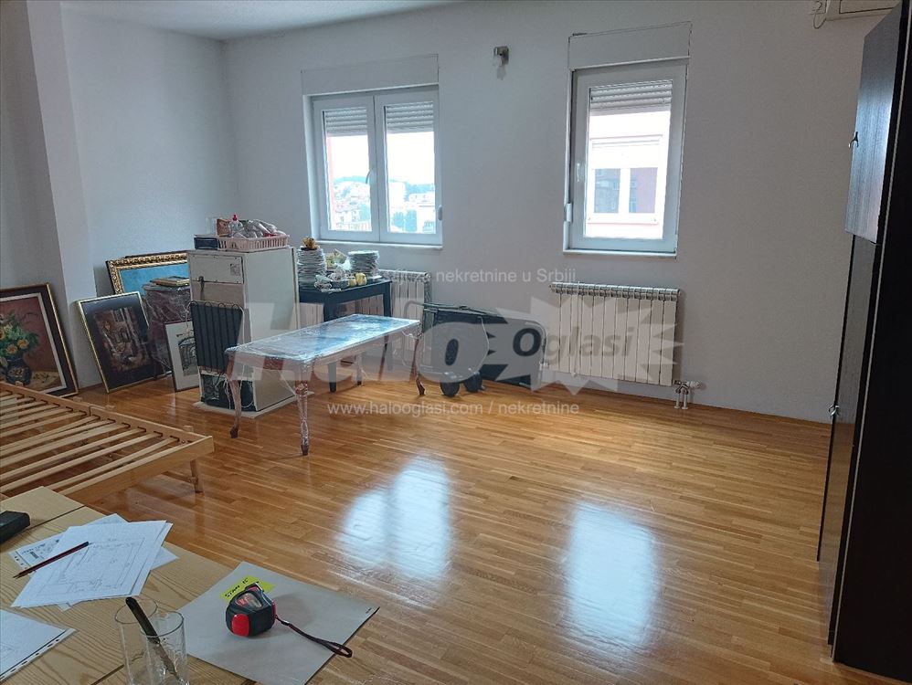 Garsonjera, Vracar, Sazonova, , 32m2 | Halo Oglasi