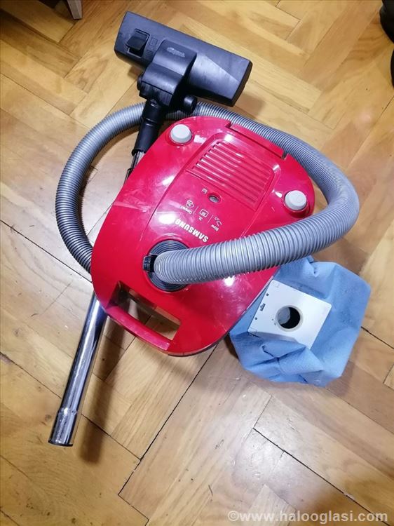 Usisivač Samsung 1600w sa platnenom kesom i papirn | Halo Oglasi