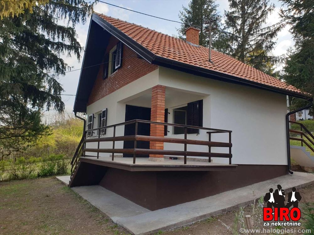 Lepa vikendica bez ulaganja, Beočin | Halo Oglasi