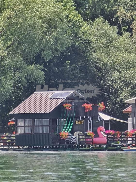 Splav sa mestom na Adi Medjici | Halo Oglasi