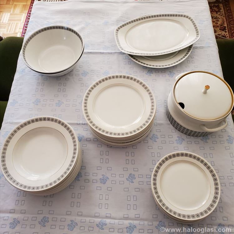 Porcelanski set za ručavanje "Nefertiti" Loučky | Halo Oglasi