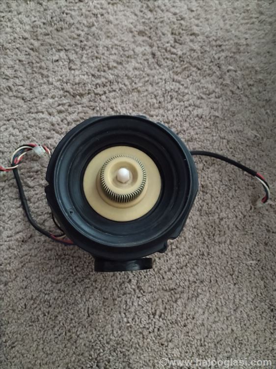 Rainbow motor E2 gold | Halo Oglasi